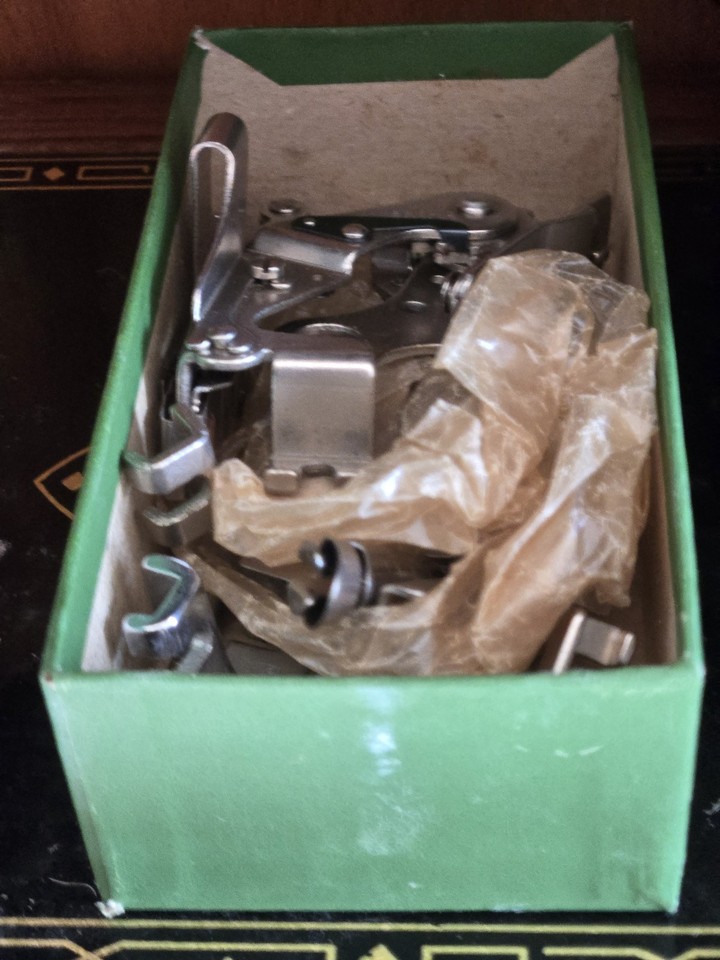 Singer 99K Sewing Machine – Made in Scotland – Complete Portable Set ...