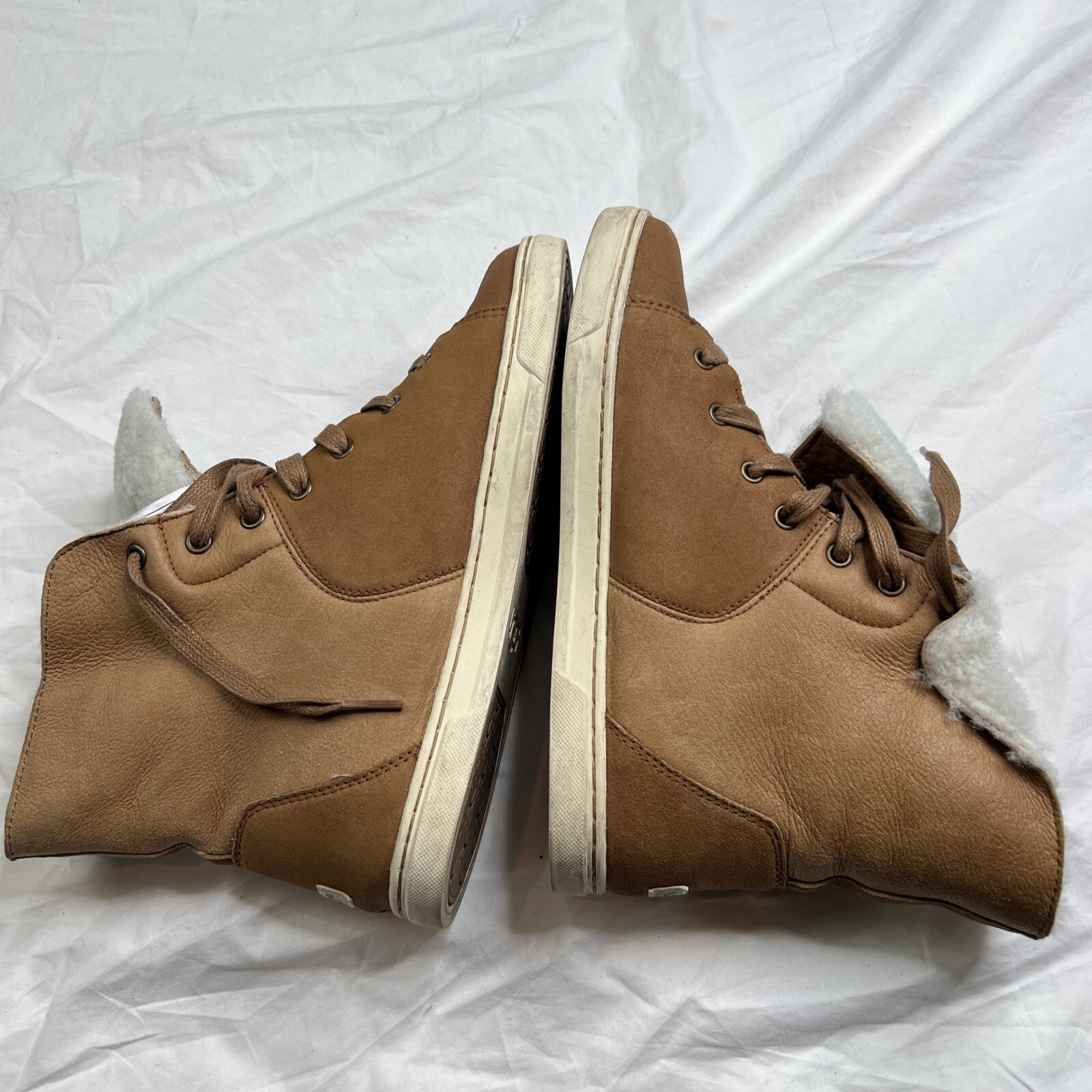 UGG CROFT HIGH TOP SNEAKER CHESTNUT BOOT BOOTIE SHEEP… - Gem