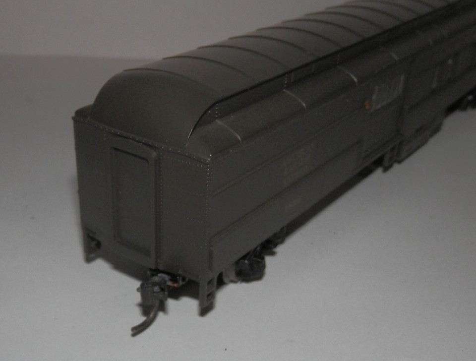 Athearn HO Scale Santa Fe 1829 ARE RPO Car with kadees | eBay