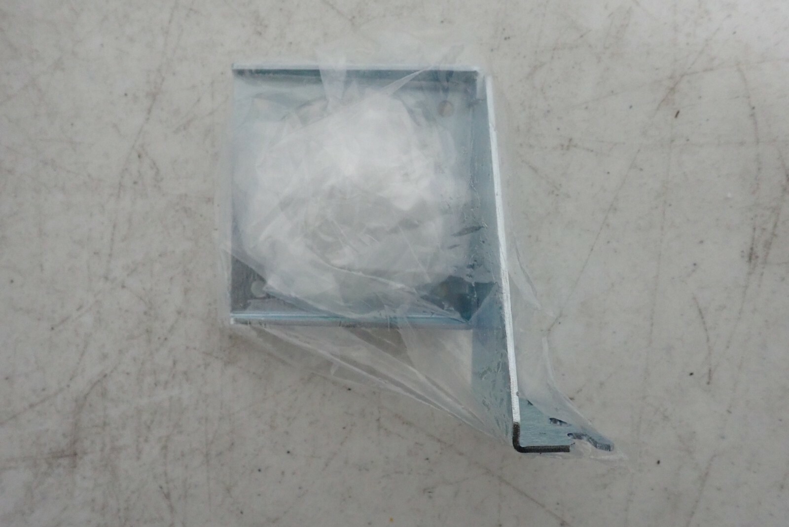 Agilent G3450-00223 Gas Clean Filter Bracket 8890/60 - FAST for sale ...