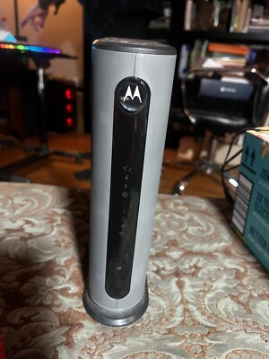 Cable Modem Wi-Fi Router WORKS Booklet Motorola 343Mbps 8x4 DOCSIS 3 ...