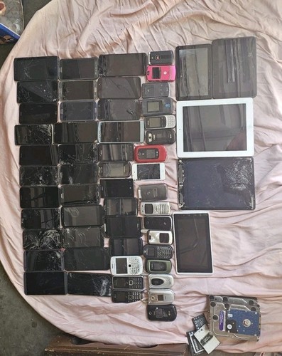 58 Old Vintage Cell Phone Lot Samsung LG Nokia Motorola Razer Untested ...