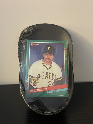 Mini MLB Pittsburgh Pirates Souvenir plastic Helmet w/ Neal Heaton ...