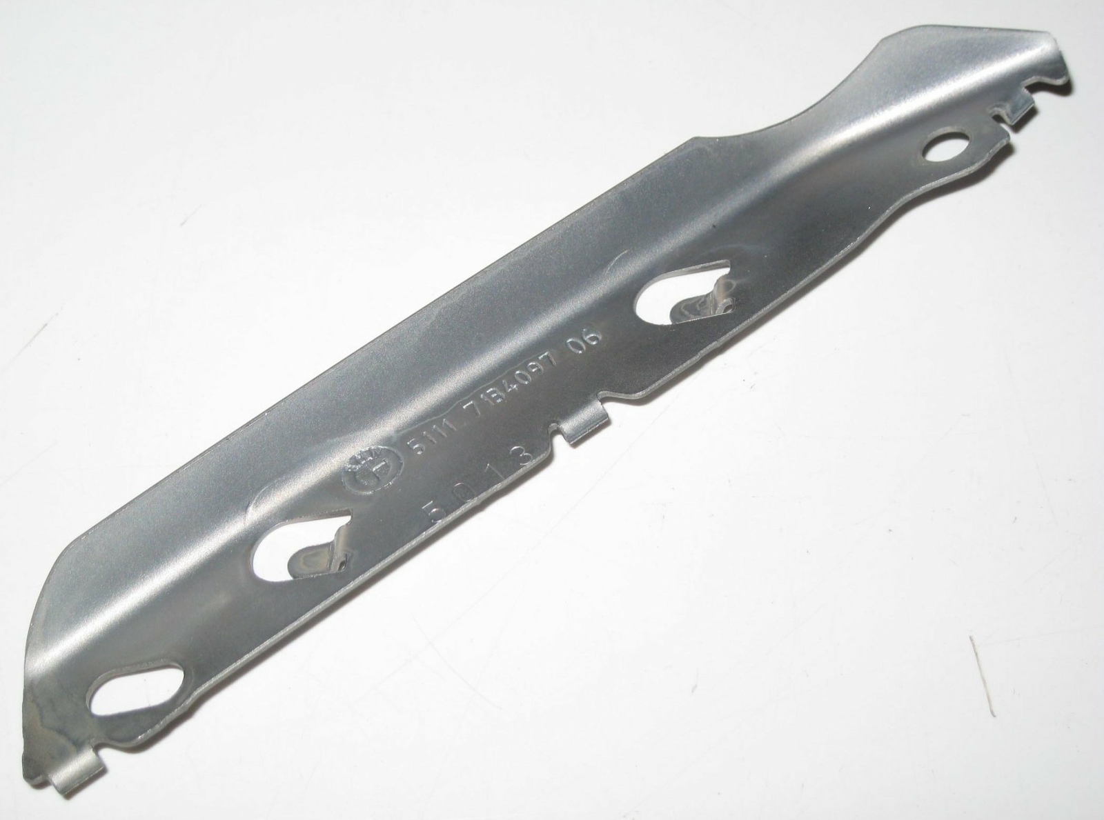 BMW E90 E91 Front Left Bumper Bracket Insert 7134097 51117134097 New ...