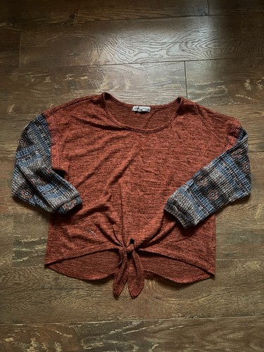 Absolutely Famous Women's Top Size XL Extra Large Long Sleeve Pretty ...