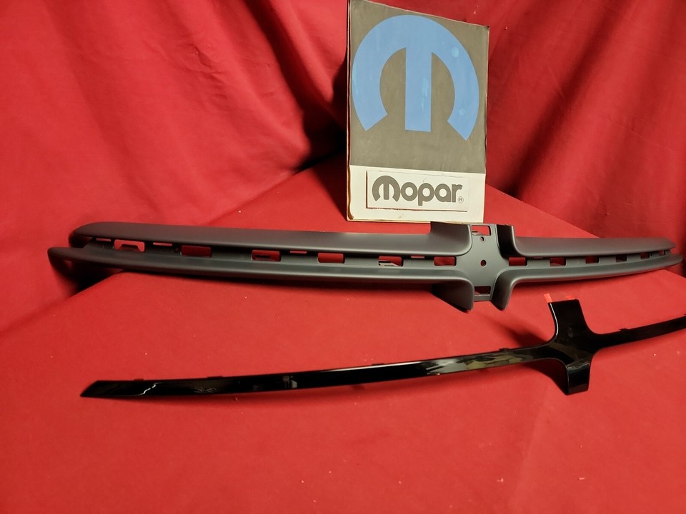 NOS MOPAR 2013-2016 Dodge Dart Radiator Grille Crosshair 1UH85TZZAC | eBay