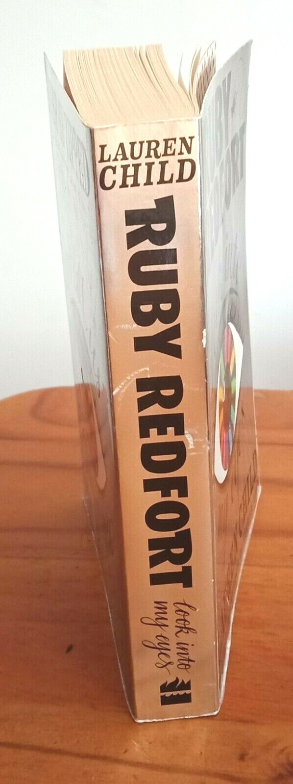 Ruby Redfort Look Into My Eyes by Lauren Child Detective Mystery ...