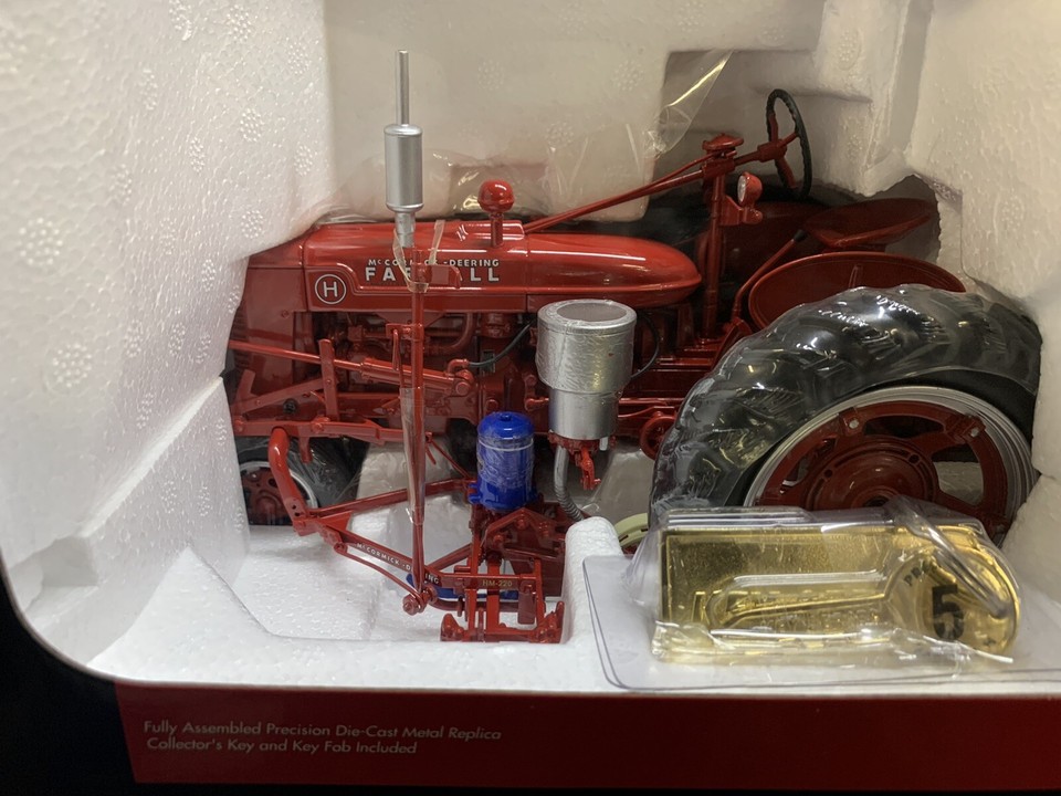 ERTL PRECISION KEY SERIES 5 INTERNATIONAL FARMALL H W/ MOUNTED PLANTER ...