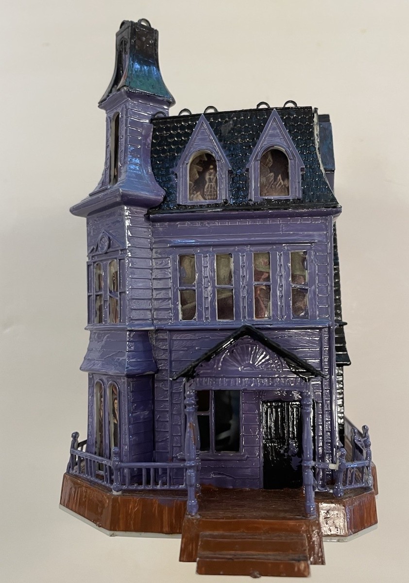 Addams Family House Model Kit The Addams Family Haunted House Assembly