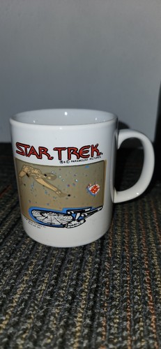 STAR TREK Heat Changing "Decloaking" Klingon Battle Cruiser Ceramic ...