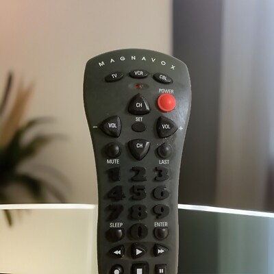 Magnavox 3-Device Universal Remote Control TV/VCR/CBL R80017 | eBay