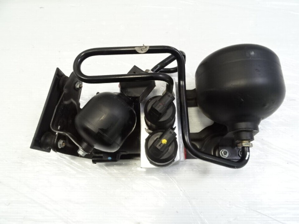 04 Mercedes R230 SL500 valve block, ABC suspension, rear 2203200358 | eBay