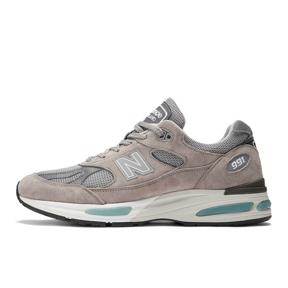 U991GL2 New Balance 991V2 Gray MiUK Rock Ridge Grey Dove Alloy Silver ...