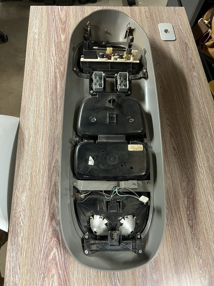 2000 Ford Excursion Overhead Console With Bent Controls | eBay