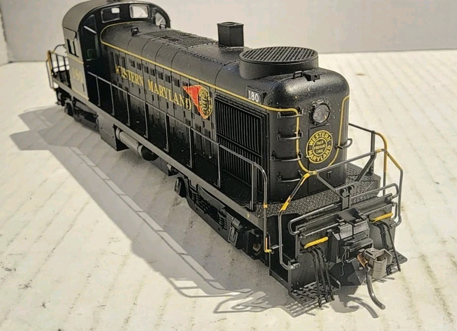 Kato HO Scale Alco RS-2 Diesel Western Maryland #180 | eBay