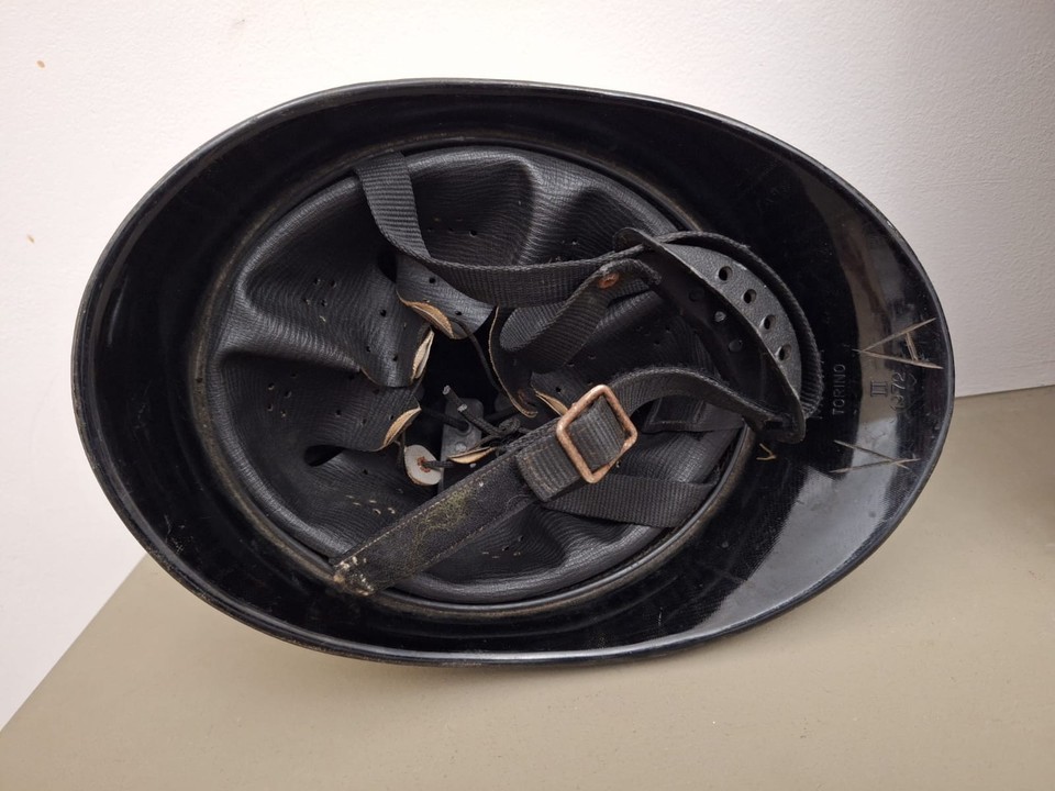 Vintage Mispa Turin Fireman Helmet Year 1972 Firefighters Fireman ...