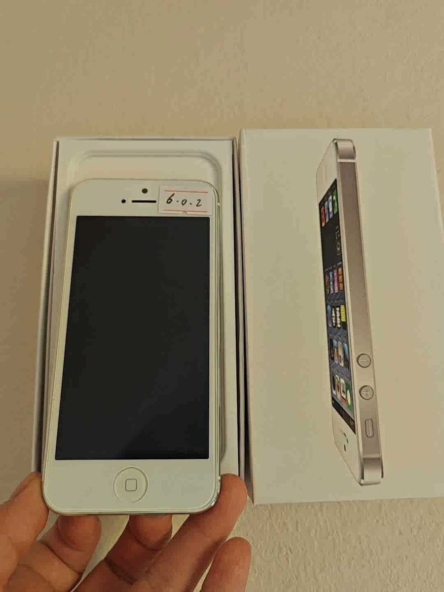 Iphone 5s Silver Box Sealed