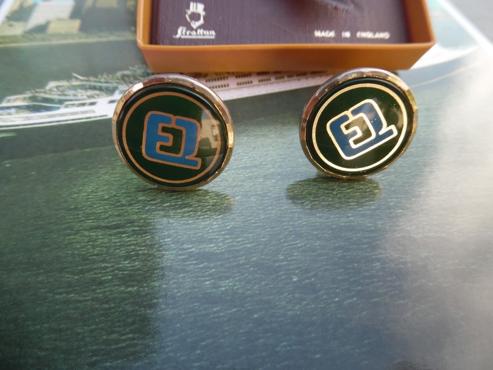 CUNARD QUEEN ELIZABETH 2 QE2 STRATTON TIE PIN & CUFFLINKS VINTAGE | eBay