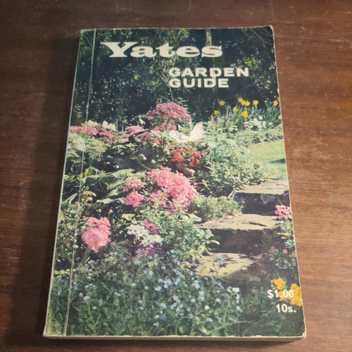 Yates Garden Guide 1965 29th Ed. vintage flowers & vegetables for home ...