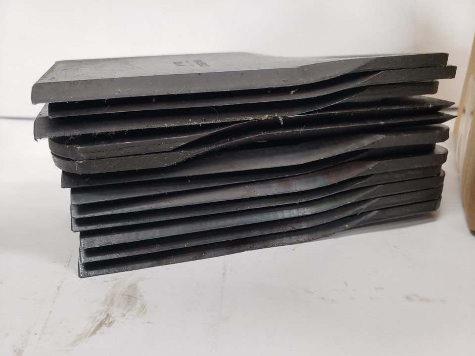 Qty/25 CNH New Holland 90415512 Disc Mower Knives | eBay