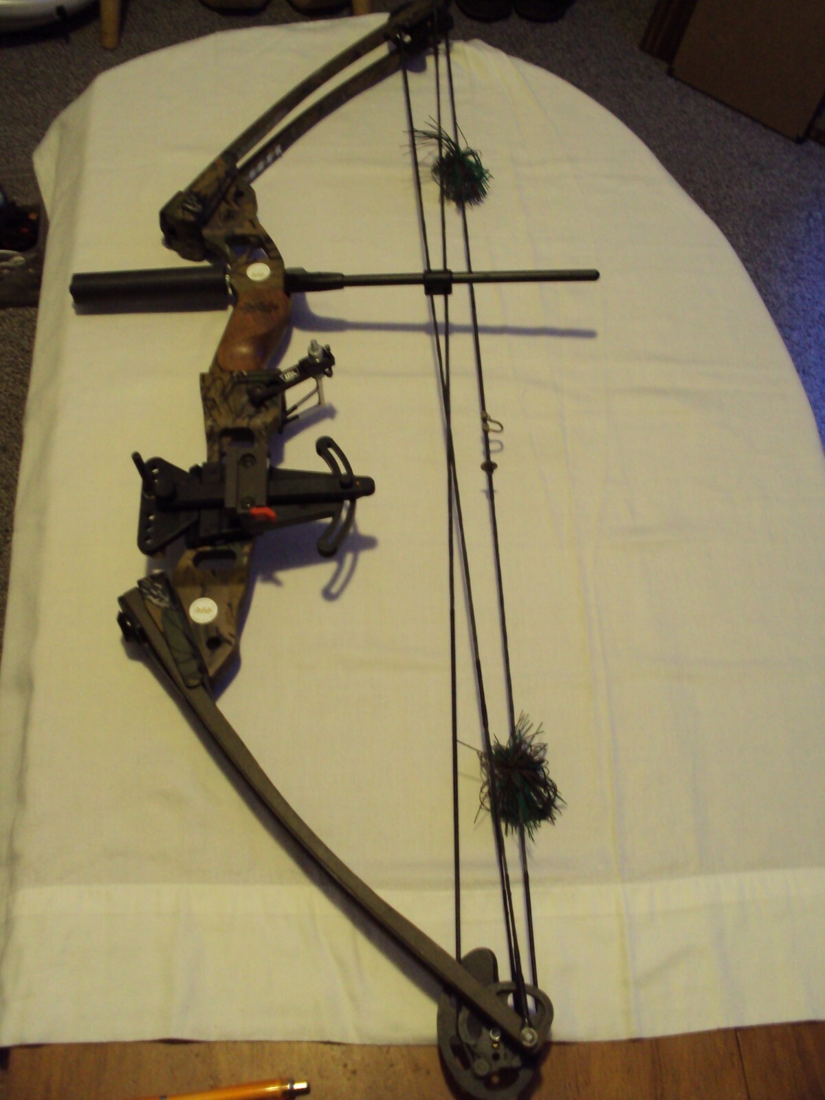 PSE Thunderbolt 4x4 compound bow with extras | eBay
