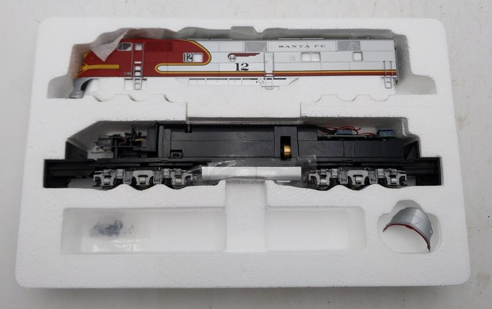 Proto 2000 31185 HO Scale AT&SF E6 AB Diesel Locomotive Set w/Mars ...