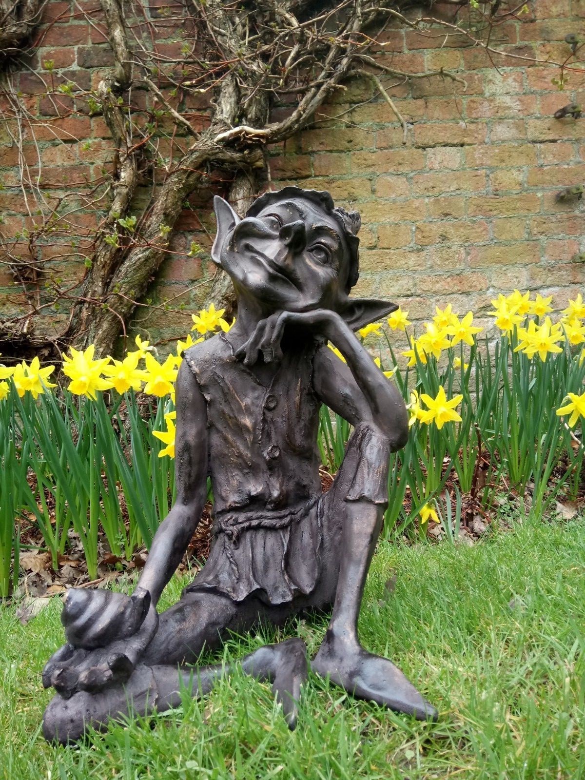Pixie Sitting Garden Ornament Statue Figurine Bronze Finish | eBay