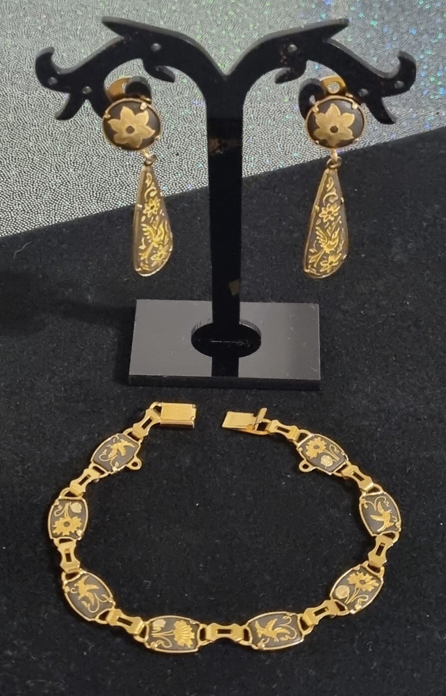 Vintage Damasquinado Del Oro Teardrop Clip On Dangle … - Gem