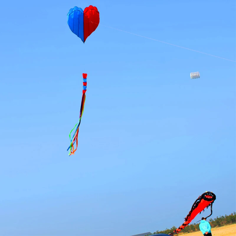 3D 5.5M Red/Blue Heart Shaped Soft Kite 8 Kites with Long Float Tail ...