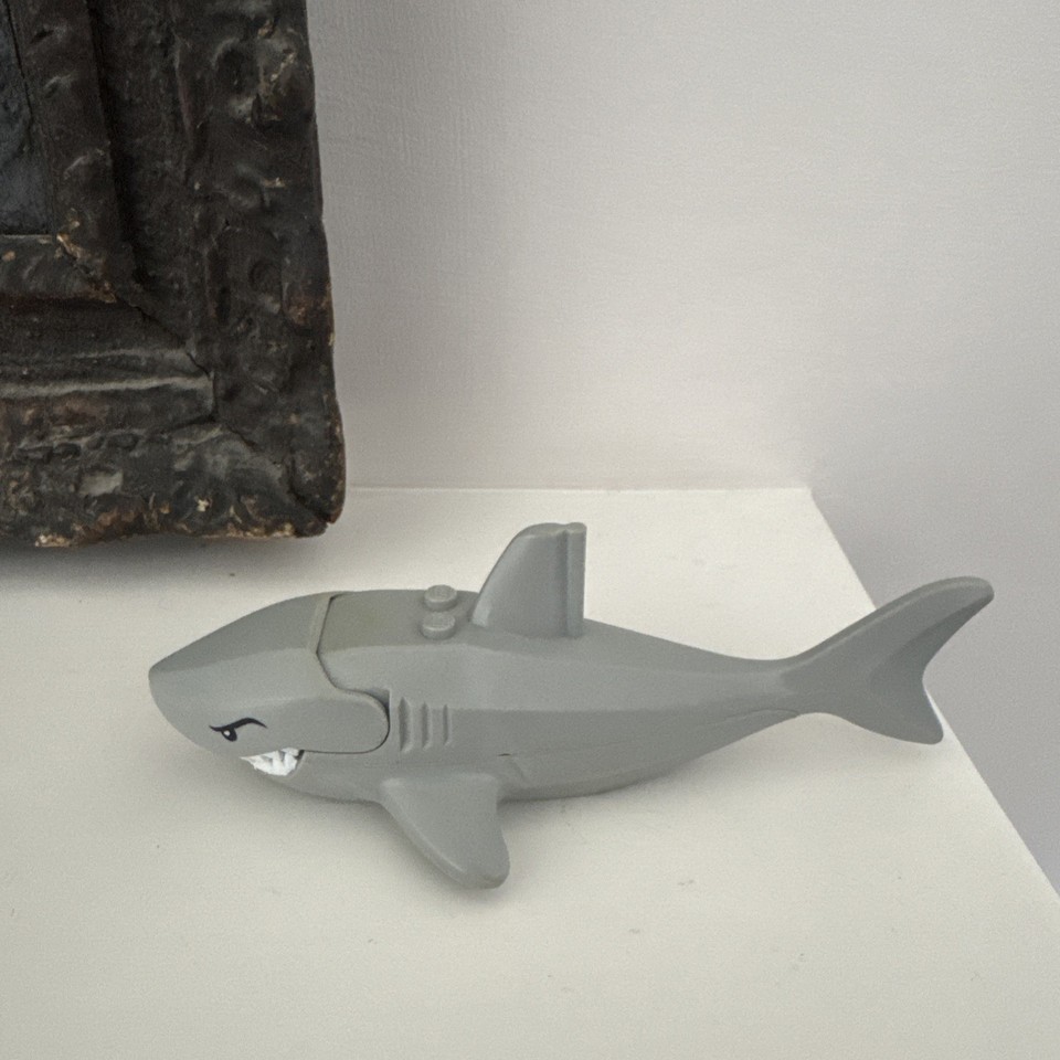 LEGO Great White Shark minifigure animal GENUINE CITY 60379 Sea under ...