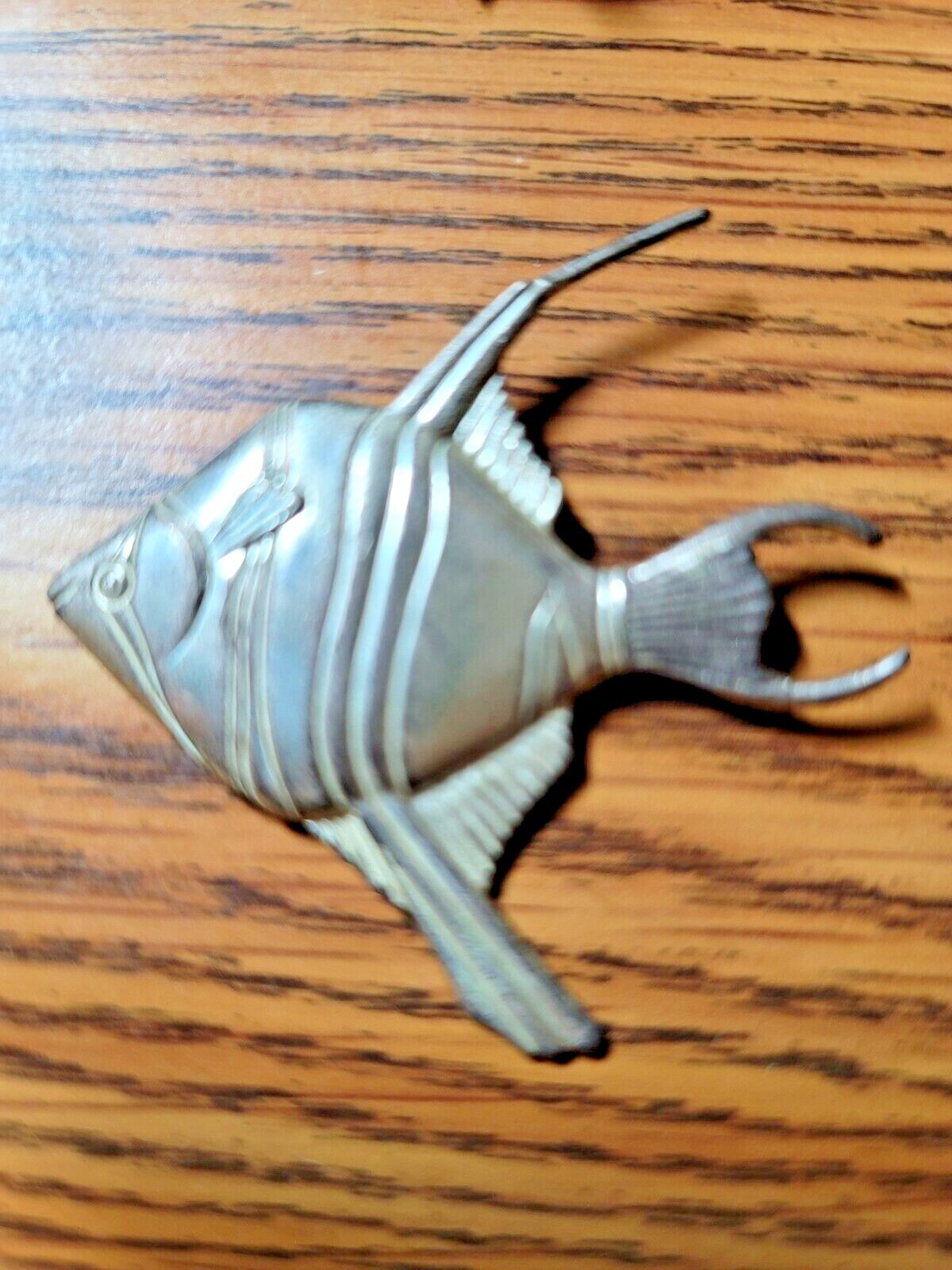 Antique Vintage Ladies Angelfish Angel Fish Brooch Pin - Gem