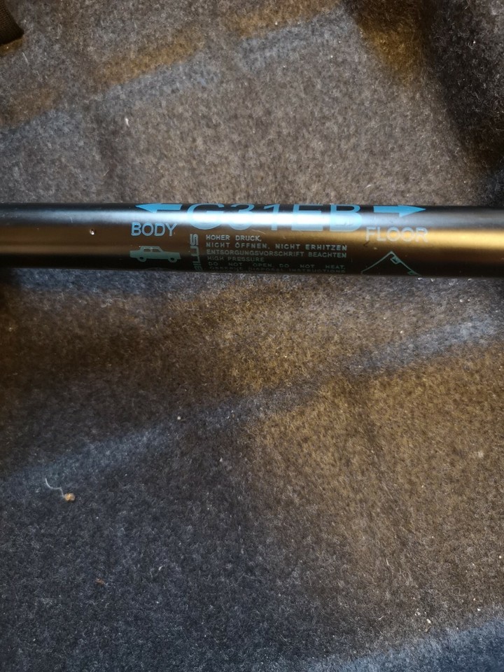 BMW 5 SERIES G31 51477466664-01 BOOT FLOOR CARPET GAS SPRING SHOCK ...
