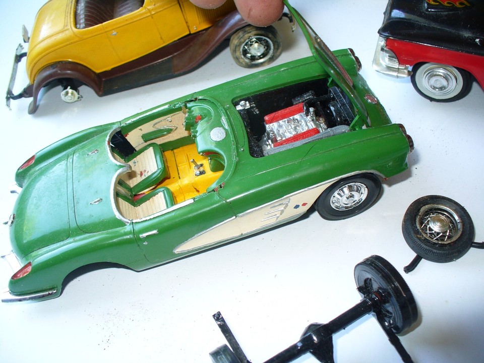 VINTAGE LOT MODEL KITS PLASTIC CARS HOT ROD PARTS | eBay