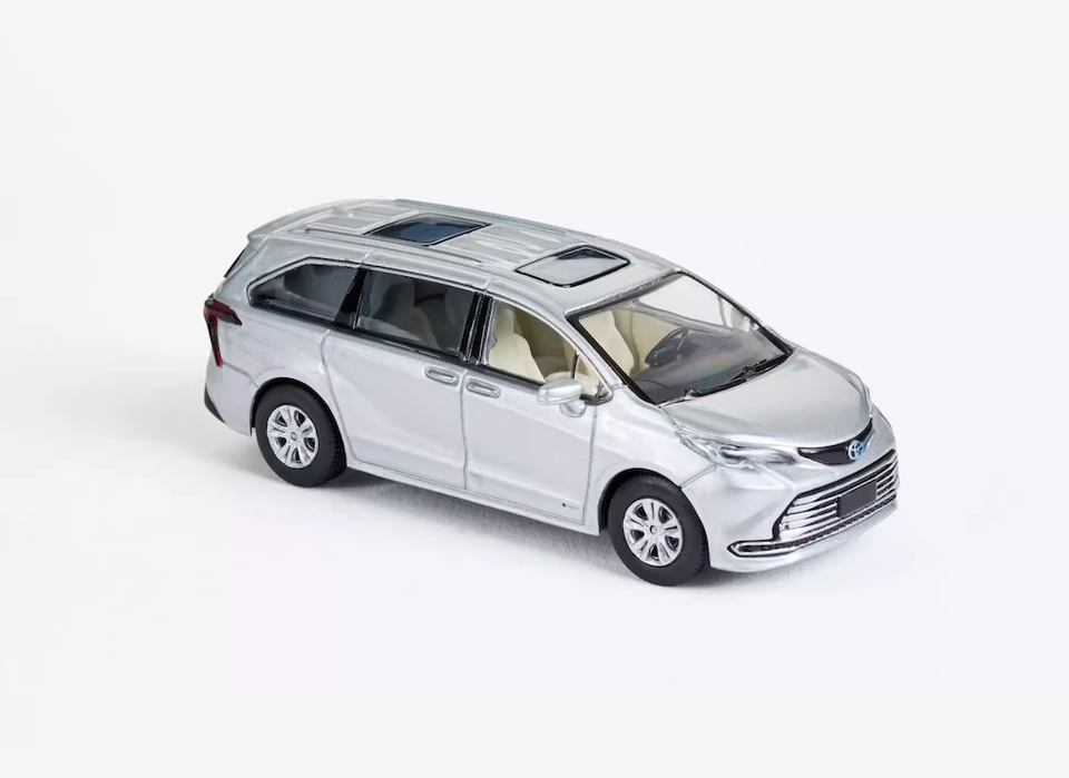 Masdi 1:64 Diecast Model - Silver Toyota Sienna Sports Mini Van | eBay