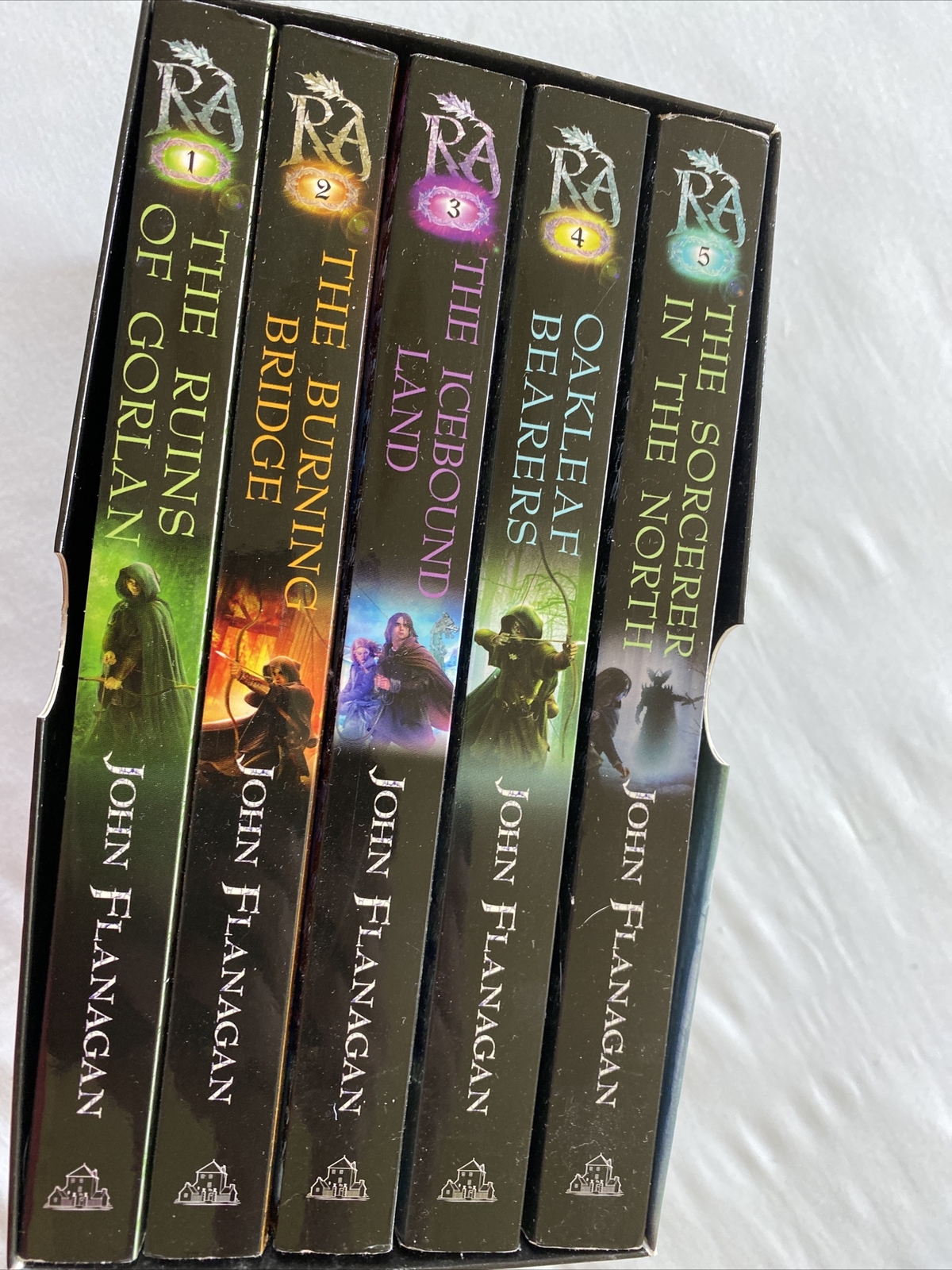 5 x RANGER’S APPRENTICE Books Box Set John Flanagan Sci-fi Fantasy | eBay