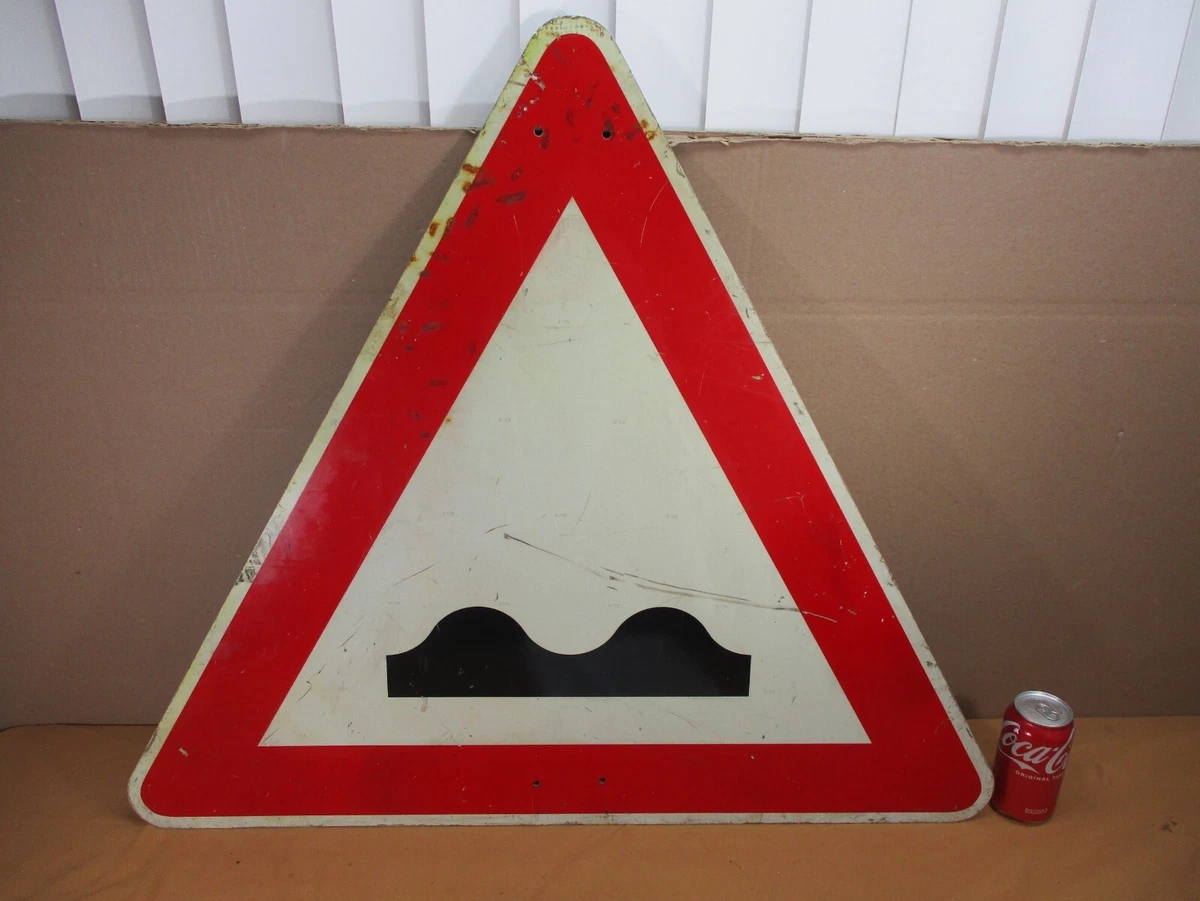 Bumpy Road Sign