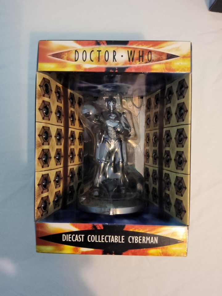 Doctor Who: Diecast Collectable Gold Dalek and Cyberman Sealed/Brand ...