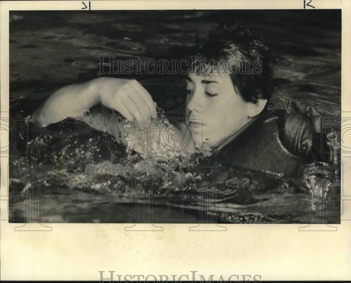 1984 Press Photo Mike App at Liverpool High School Pool - sya18555 | eBay