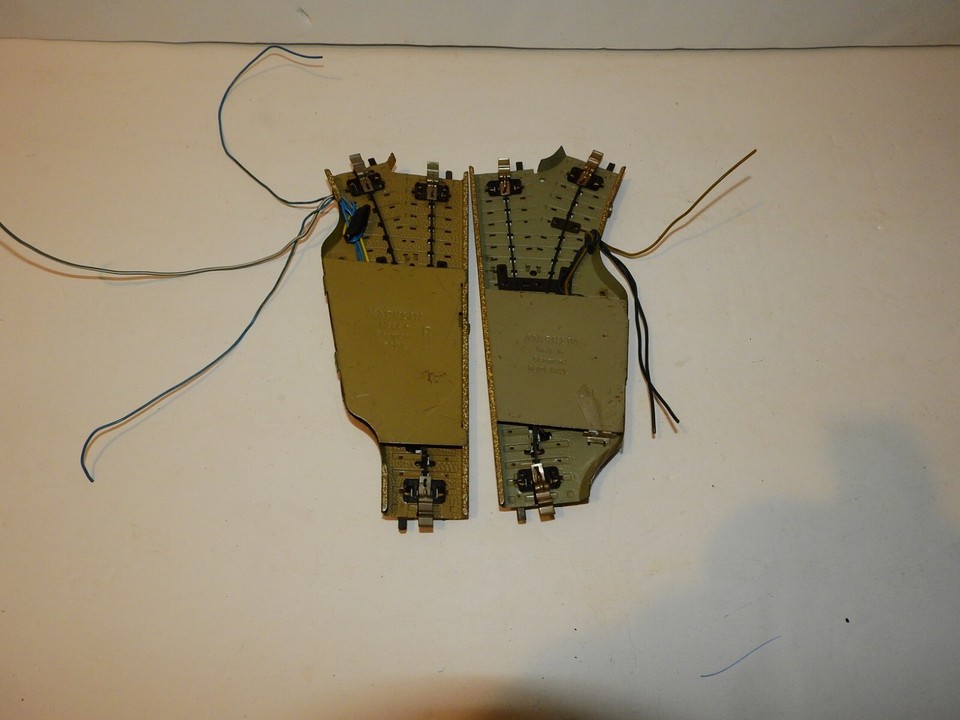 MARKLIN HO scale 3601 L & 5204 R ELECTRIC SWITCHES LEFT AND RIGHT | eBay