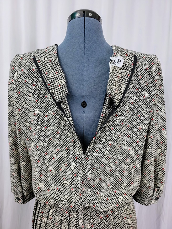 Vtg VLP Petites Cream & Black Patterned Dress w Red Acc & Border Trim ...