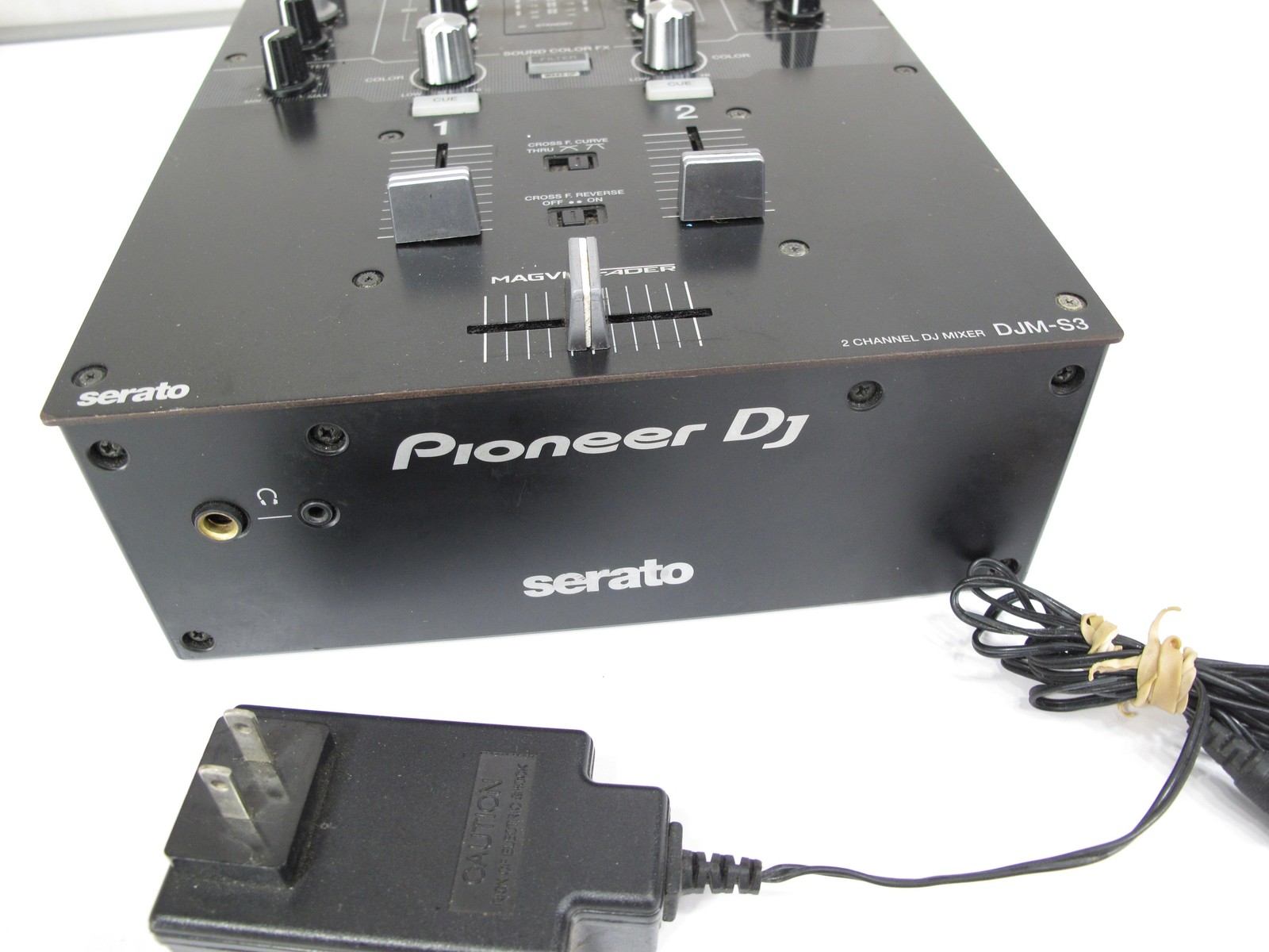 Pioneer DJM-S3 Scratch Style 2-Channel DJ mixer for Serato DJ Pro ...