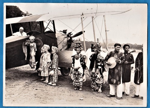 photo Cambodian orchestra plane flight Paris colonial exposition 1931 ...