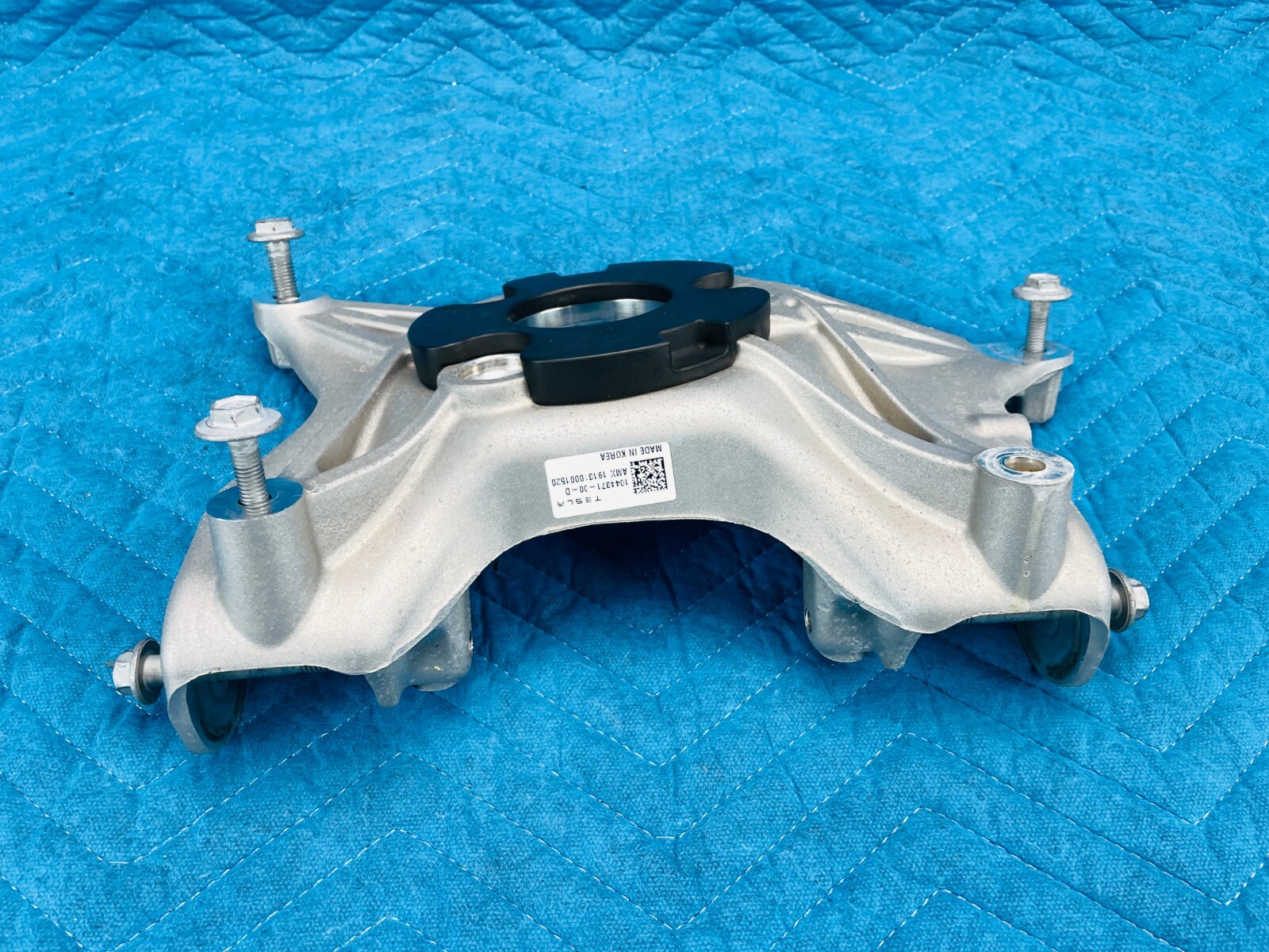 Tesla Model 3 Front Driver's Upper Strut Mount Bracket 24K 2017-2023 ...