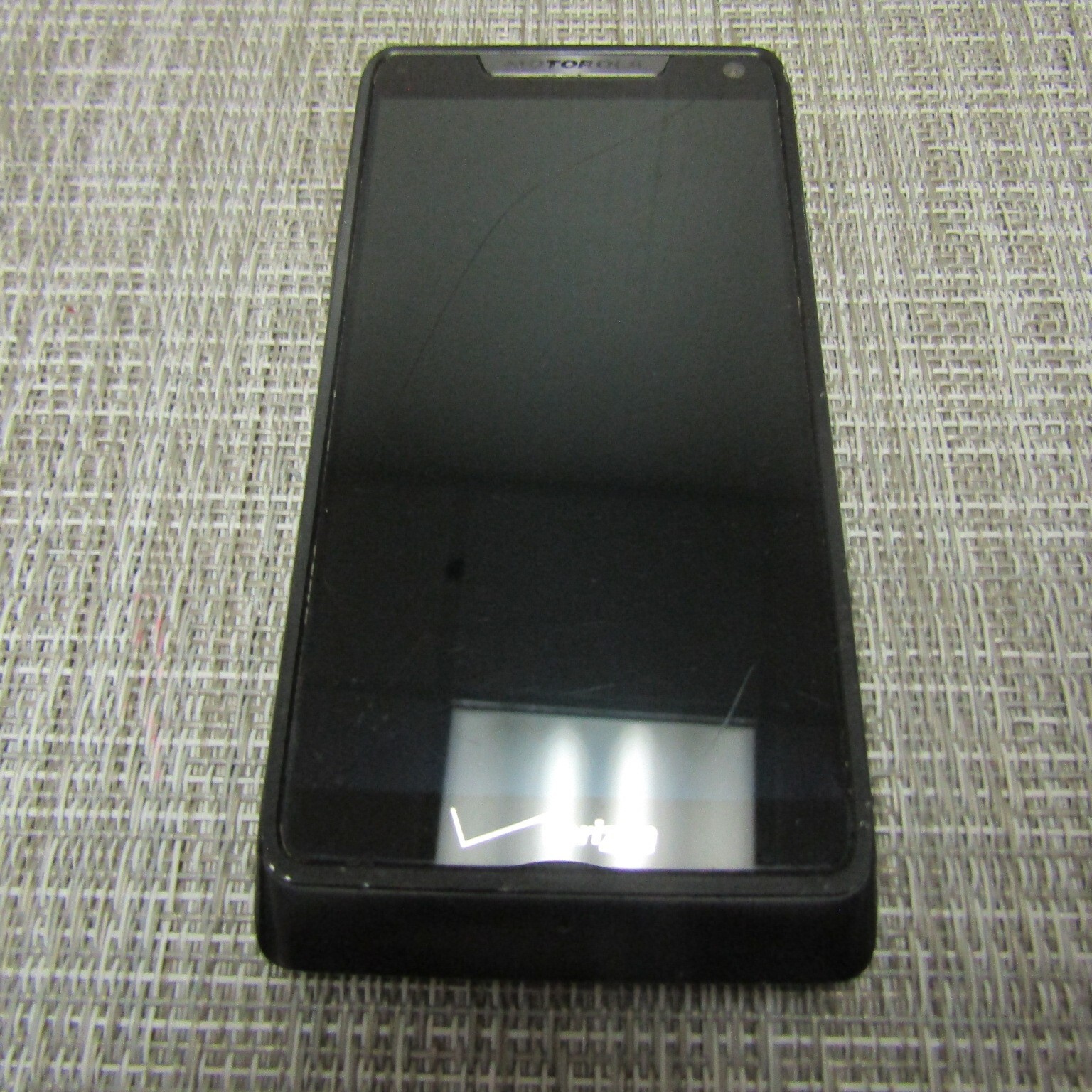 MOTOROLA DROID RAZR M (VERIZON WIRELESS) CLEAN ESN, UNTESTED, PLEASE ...