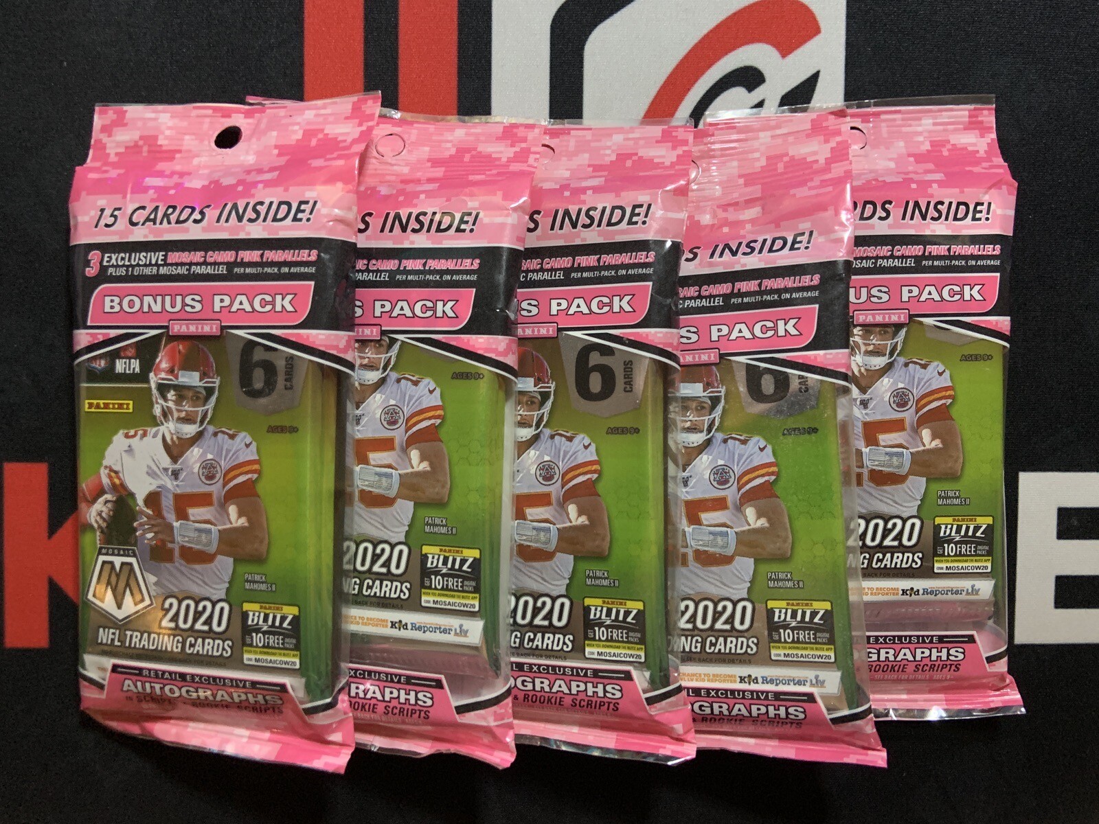 2020 Panini Mosaic NFL Football Trading Cards Cello Pack Sealed - Lot ...