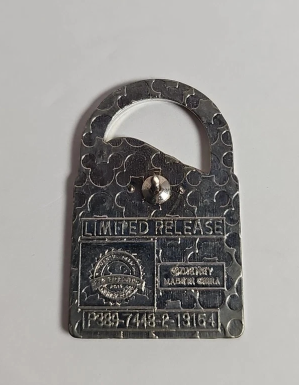 Disney - Donald Duck Lock Collection - Padlock Hat Keyhole - Limited ...