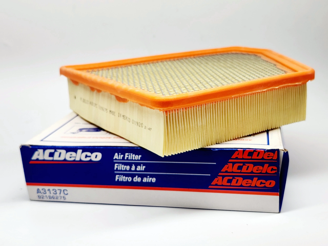 Chevrolet GM OEM 10-15 Camaro Engine-air Filter Element 92196275 for ...