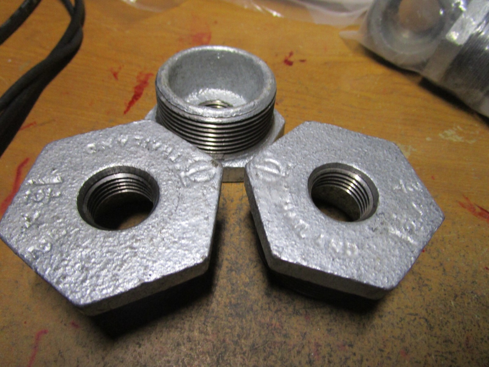 1-1/2" M-NPT x 1/2" F-NPT 150 lb Galvanized Malleable Iron Hex Bushing ...