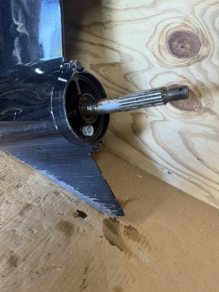 Suzuki DF250-Df300 30” Standard Rotation Lower Unit Gearcase Assembly | eBay