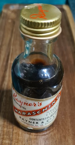 Vintage SHOP DISPLAY ~ PROP BOTTLE RAYNER & CO LONDON N18 vintage ...